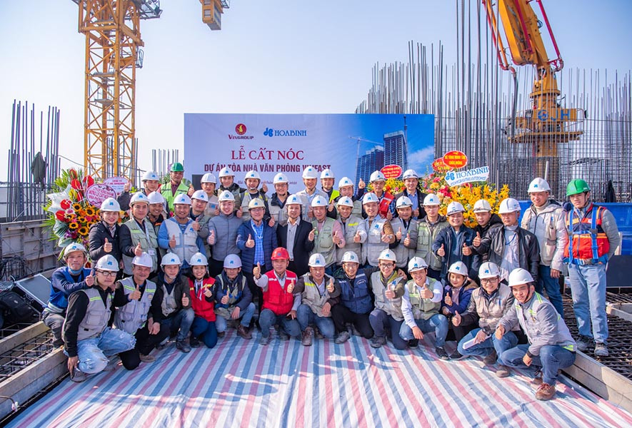 Hoa Binh topping off the Vinfast Office Building | Hbcg.vn